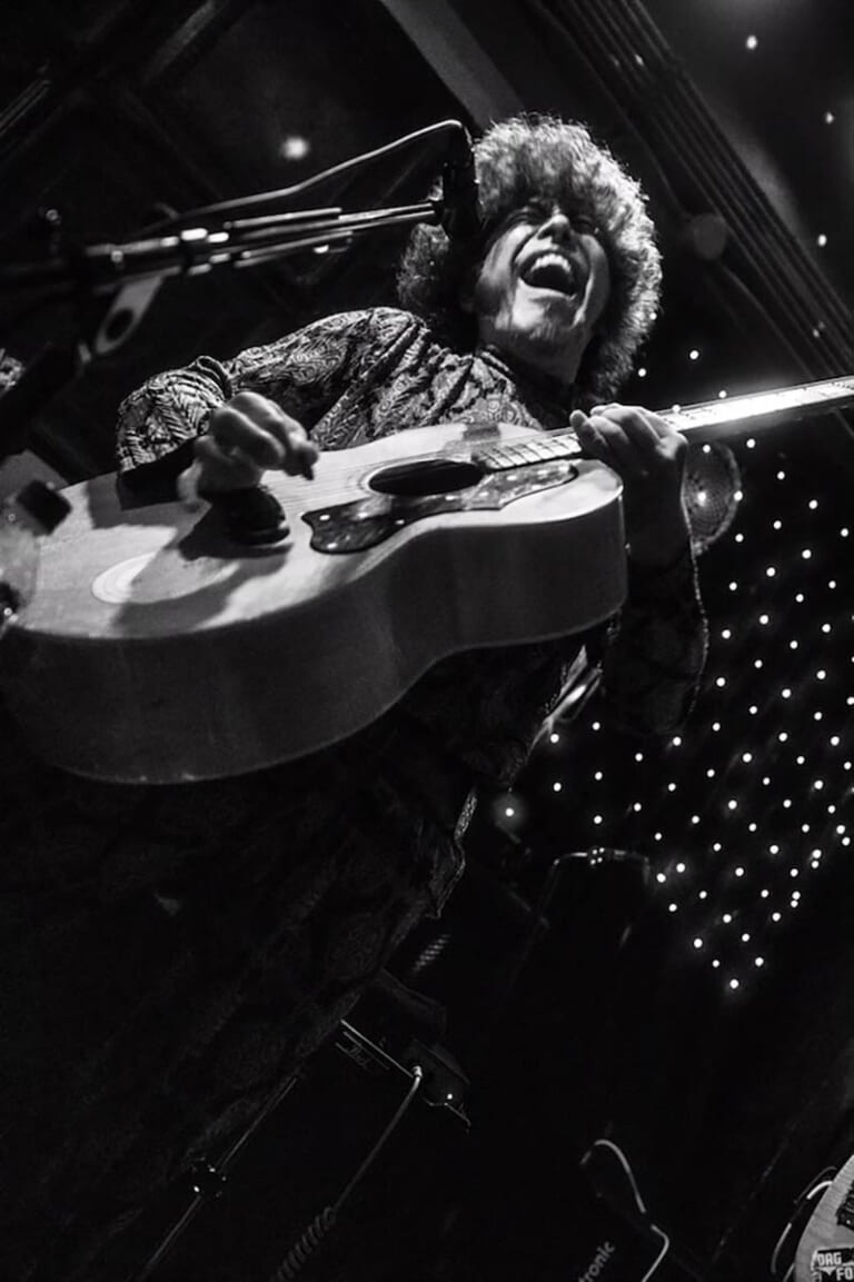 佐藤タイジが語るComplianSの音楽 KenKenとの超強力ファンク・グルーヴの真髄に迫る | ギター・マガジンWEB｜Guitar ...