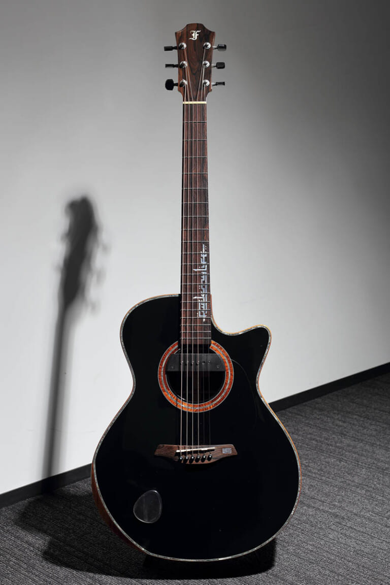 UK（MOROHA）のシグネチャー・モデルである新たな愛器Furch／FG01を解説！ | ギター・マガジンWEB｜Guitar magazine