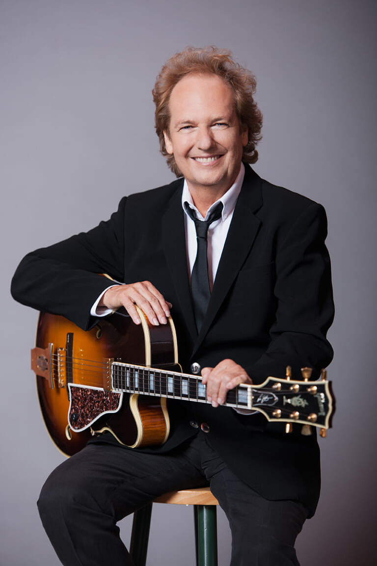 レジェンド・ギタリストたちが出演する“EBISU JAM 2023”が10月に開催 渡辺香津美とリー・リトナーの共演も！ | ギター・マガジンWEB｜Guitar magazine