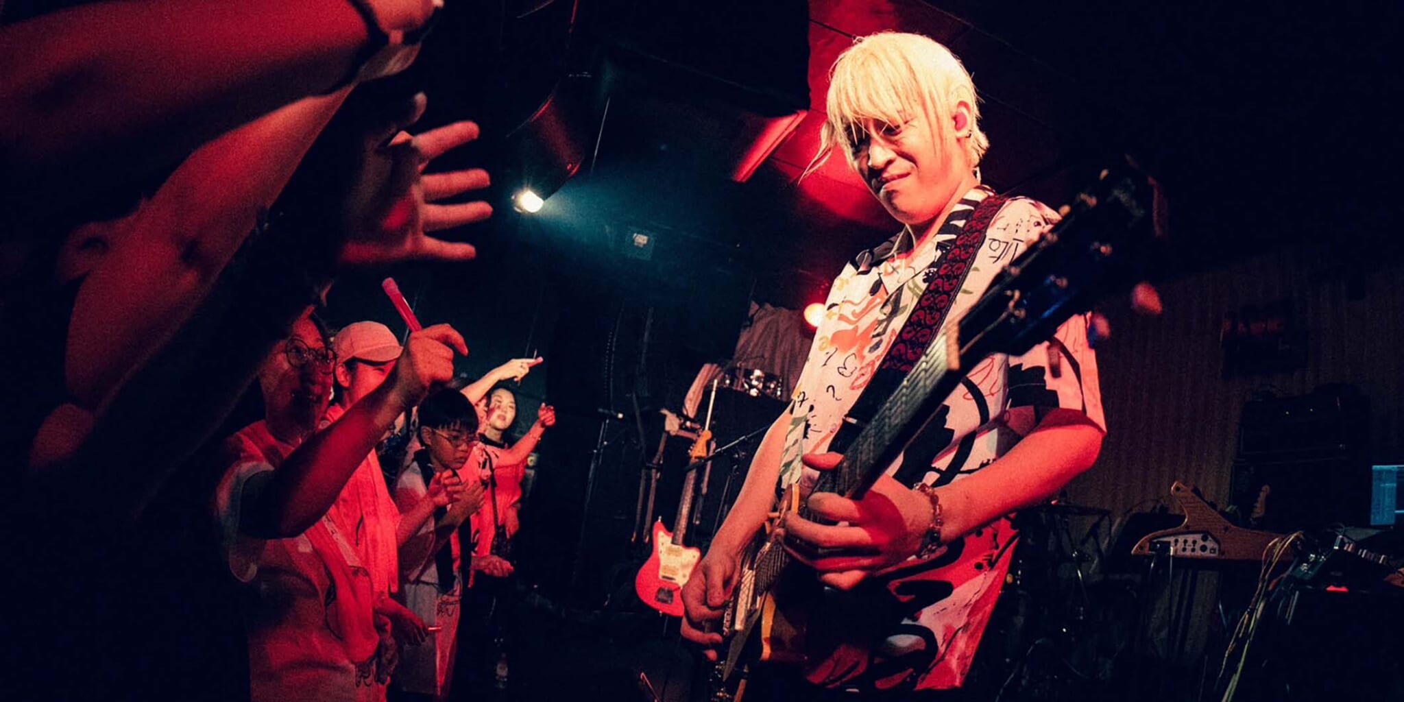 山岸竜之介がG.B.’s Bandのライブで使用するギター＆ペダルボード | ギター・マガジンWEB｜Guitar magazine