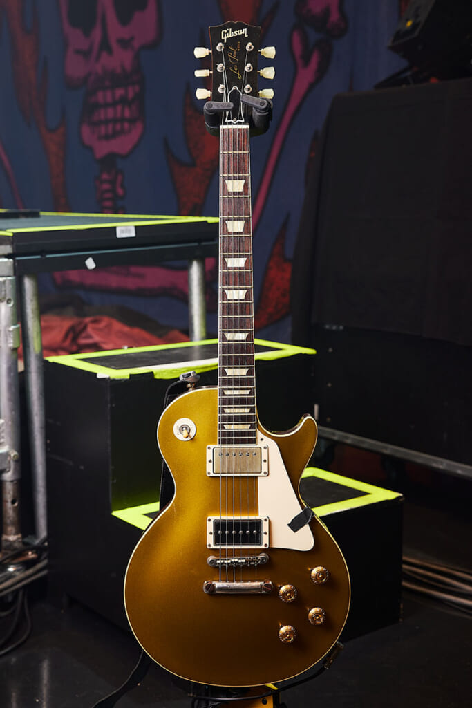 SUM 41が最後のジャパン・ツアーで使用したギター&ベース | ギター・マガジンWEB｜Guitar magazine