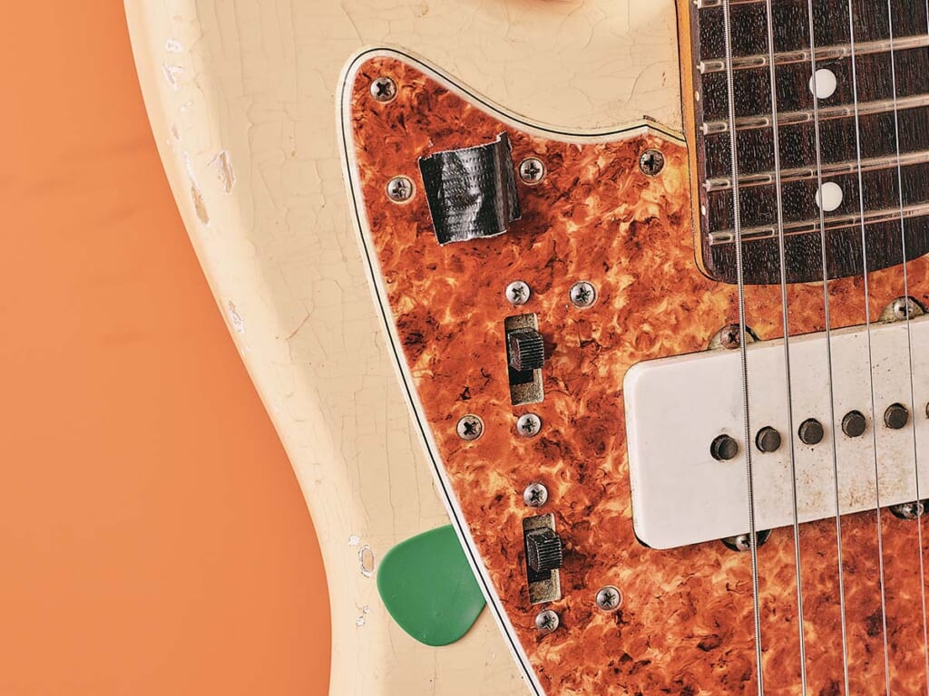 フリコのニコ・カペタンが愛用する、様々なパーツを組み合わせたフランケンシュタイン・ジャズマスター | ギター・マガジンWEB｜Guitar ...