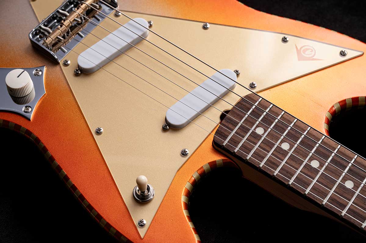 Caramel’s Guitar Kitchenより、新たなプロトタイプ・ギター“CGK_PT2 Orange Crash Master”が ...