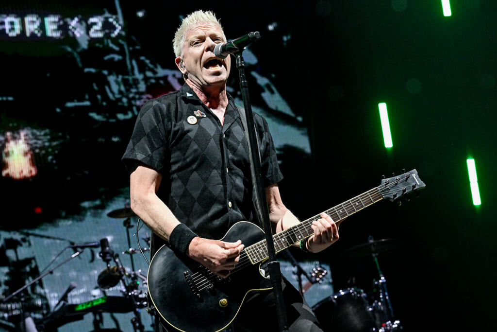 オフスプリングの来日公演でデクスター・ホランドが使用したサウンド・システム | ギター・マガジンWEB｜Guitar magazine