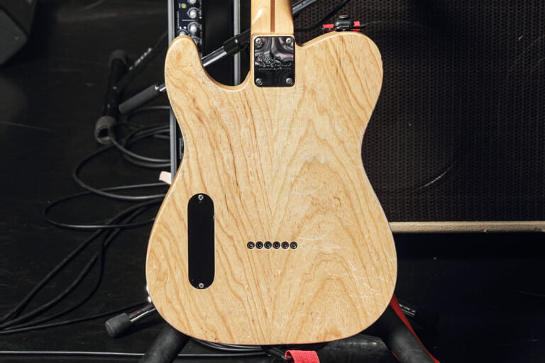 toeの山㟢廣和が『New Album Release Tour 2025 “NOW WE SEE THE LIGHT”』で使用した2本の ...